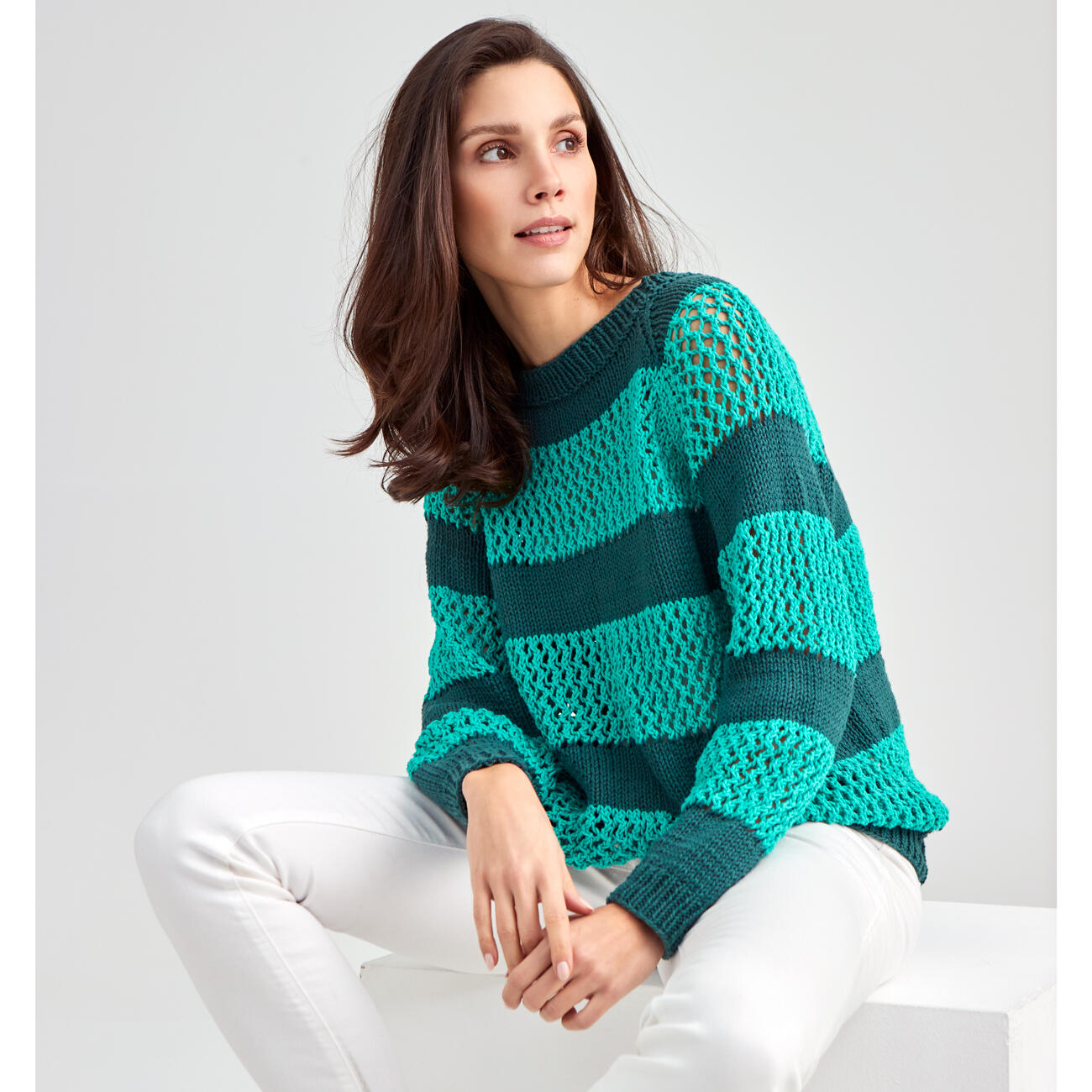 Anleitung 042/3, Pullover aus Cotonara von Junghans-Wolle, 2 versch. Farben