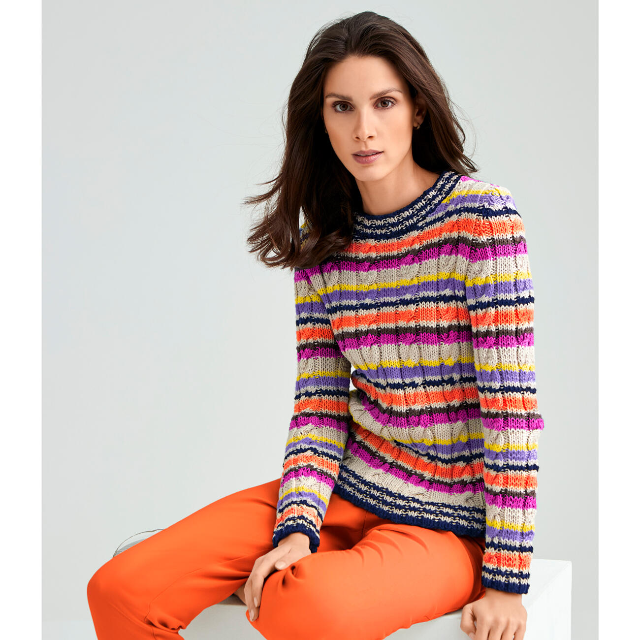 Anleitung 307/3, Pullover aus Cotonara von Junghans-Wolle, 7 versch. Farben