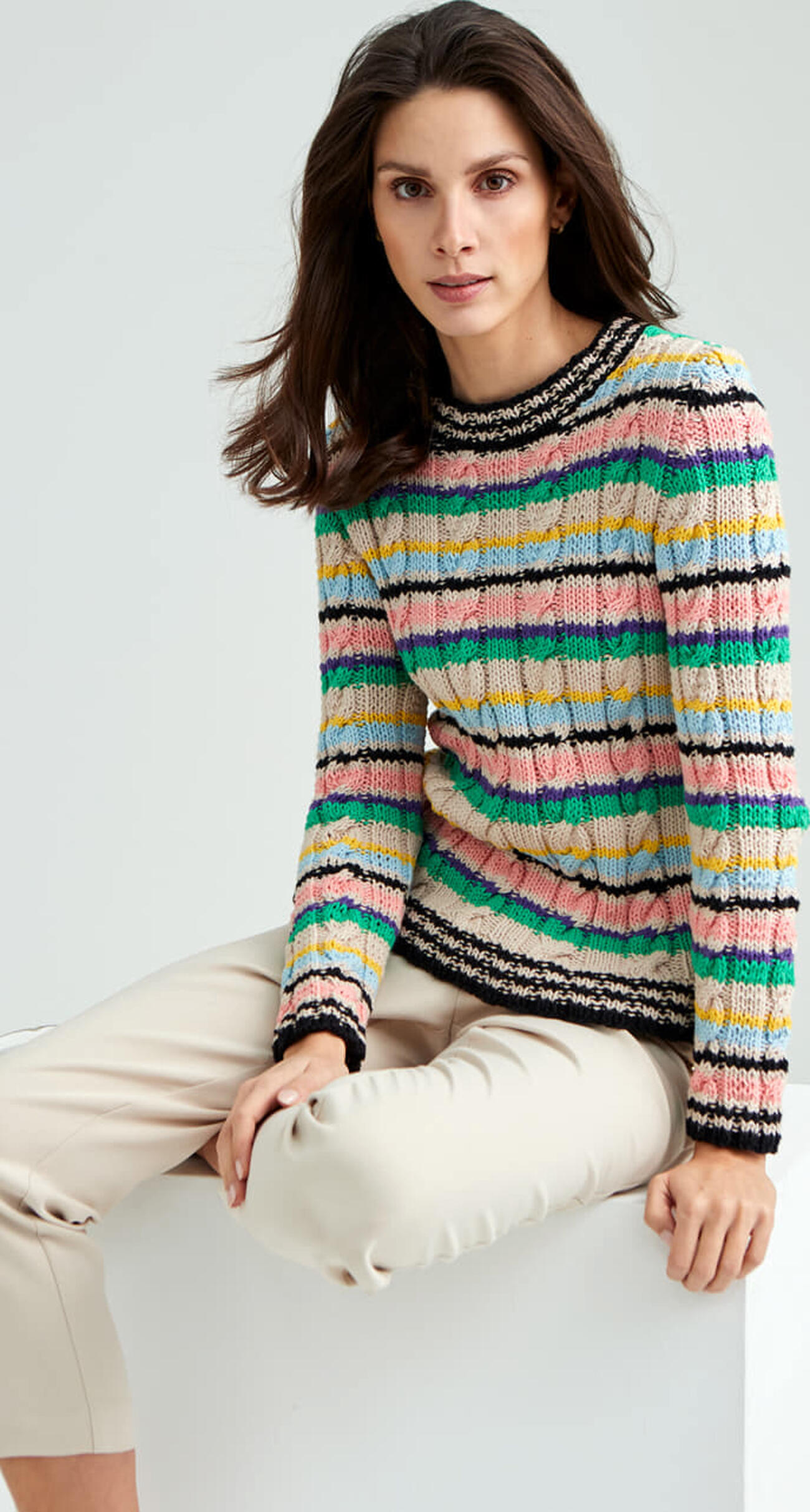 Anleitung 046/3, Pullover aus Cotonara von Junghans-Wolle, 7 versch. Farben